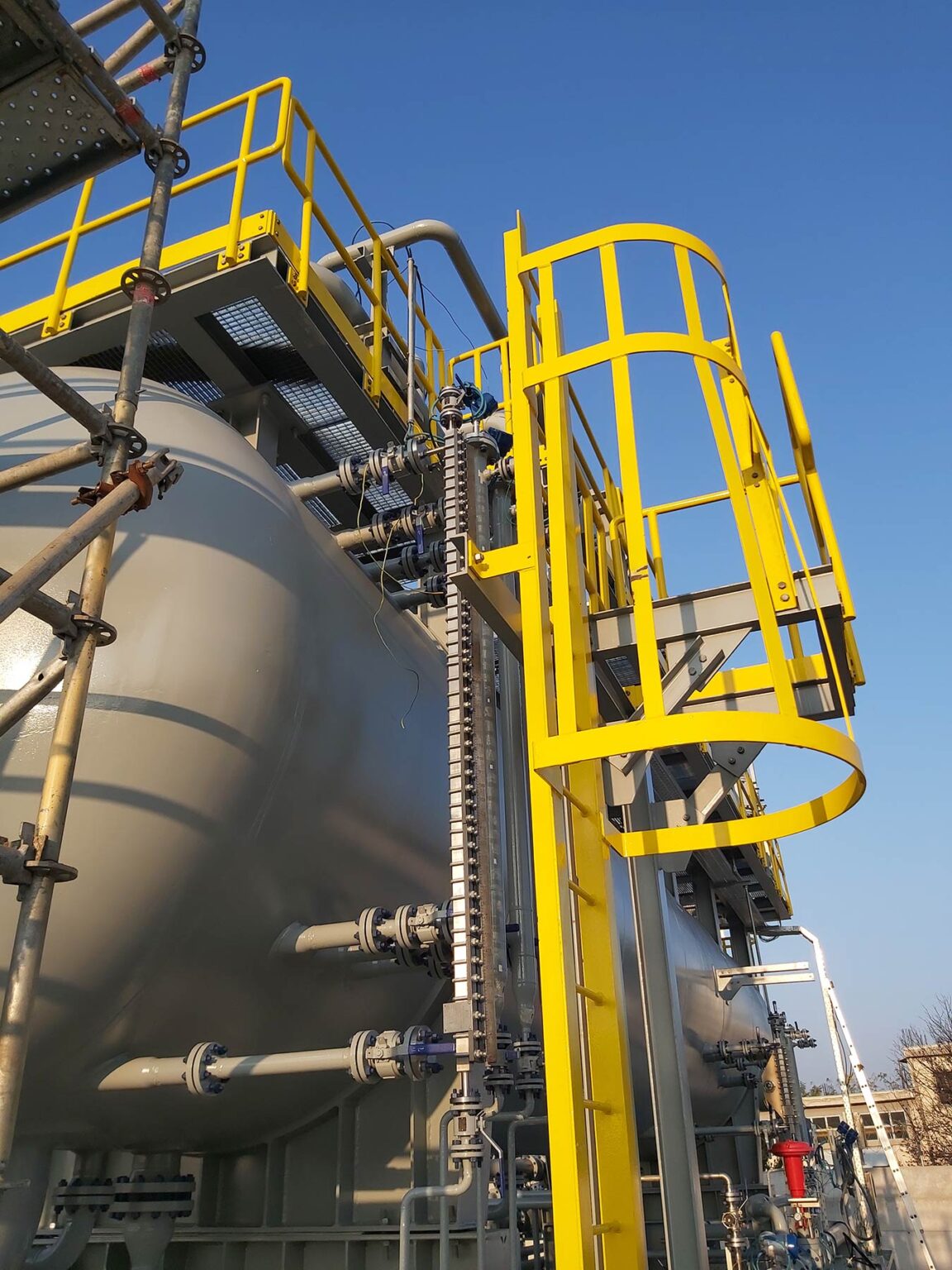 Steel construction of 18 skids and a pipe rack for PEG in Iraq – METEKO ...
